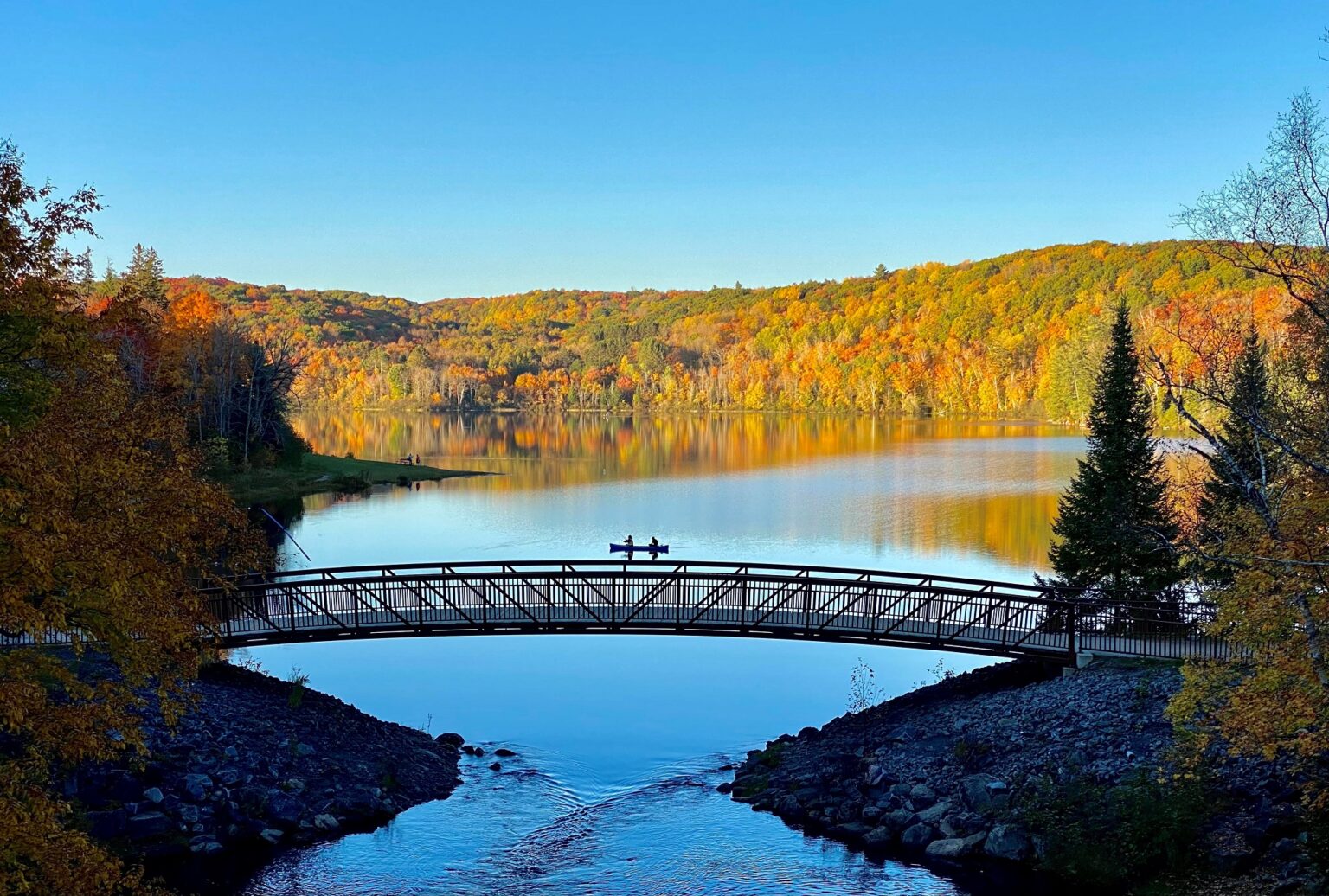 Fall Colours in Huntsville, Muskoka